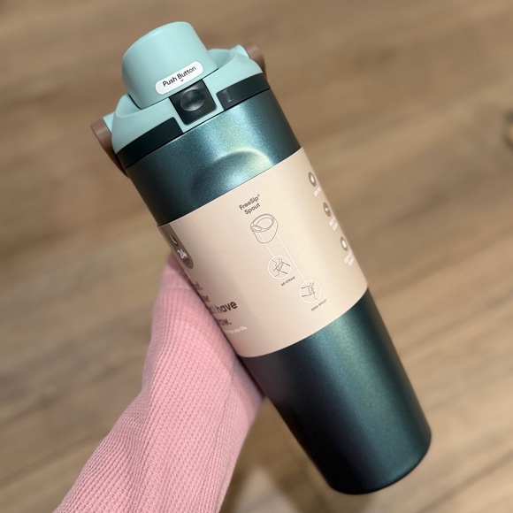 owala | Other | Owala Winter Green 3 Oz Christmas Green Holiday 2025 ...